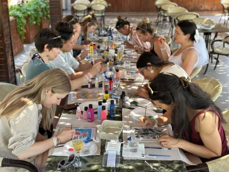 Antalya: Frame Glass Painting Workshop with Turkish Tea - Breaking Down the Experience