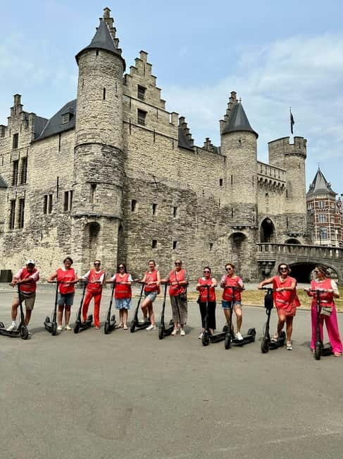Antwerp: The Big Five City Highlights E-kickscooter Tour