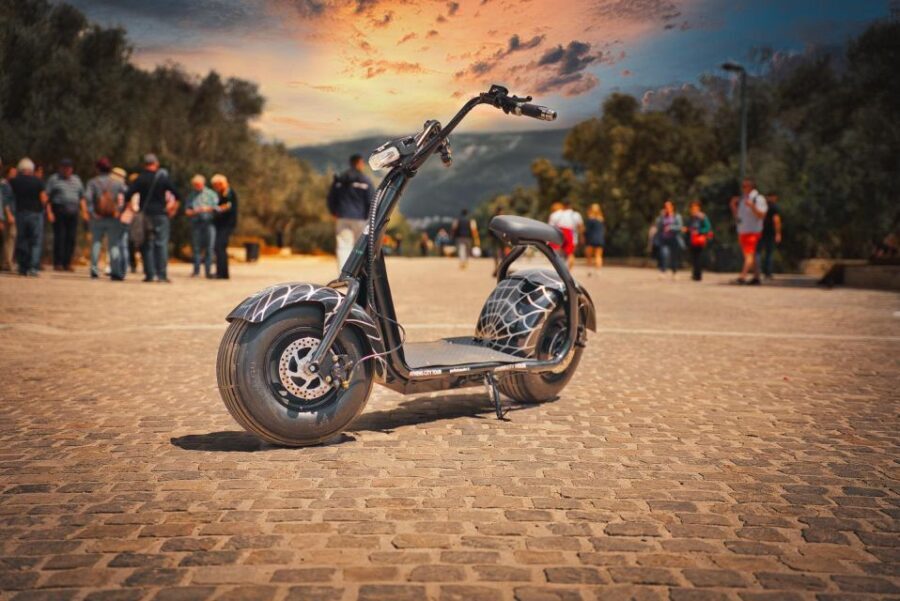 Athens: City Highlights Guided E-Scooter Tour