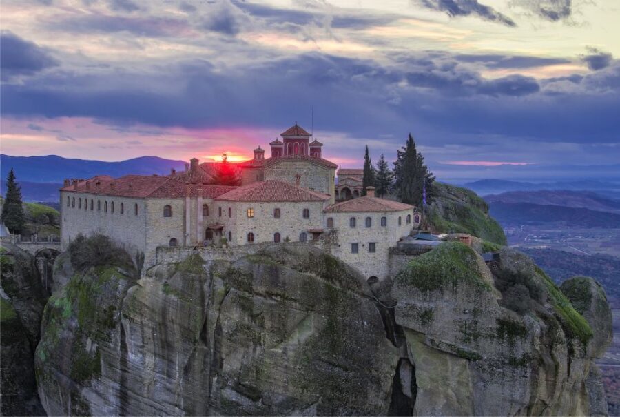 Athens: Meteora 2-Day Trip with Hotel, Sunset & Morning tour