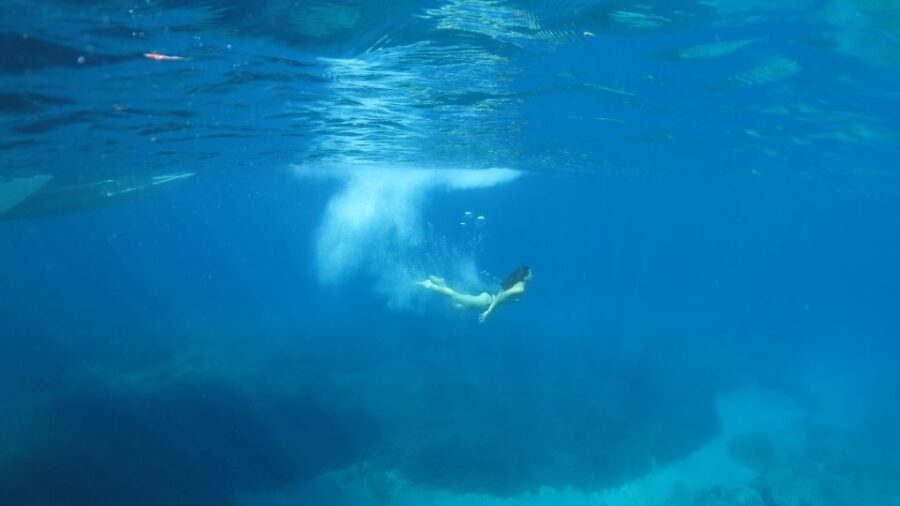 Athens: Private Cruise with Snorkeling and Swimming