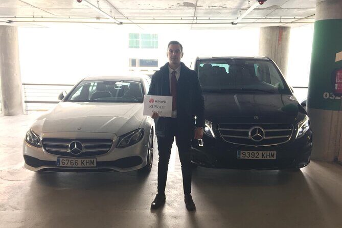 Barcelona Private transfer from Airport to Hotel / Cruise