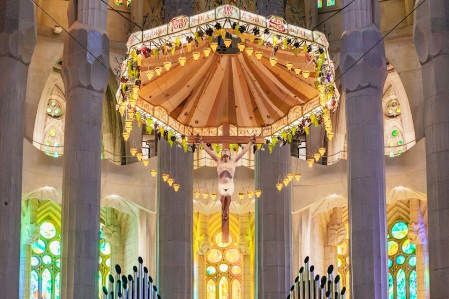 Barcelona: Sagrada Familia Skip-the-Line Entry Ticket & Tour