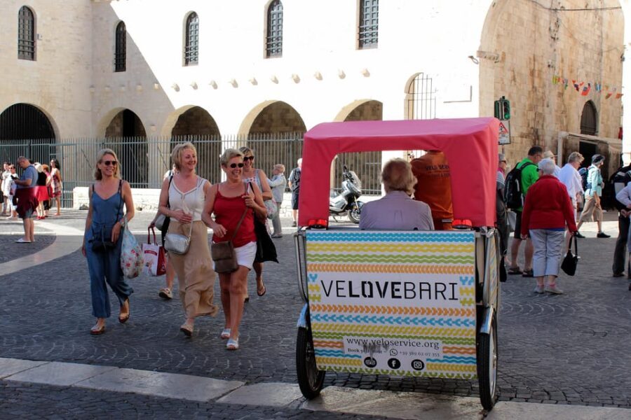 Bari: Old Town Guided Eco-Friendly Rickshaw Tour