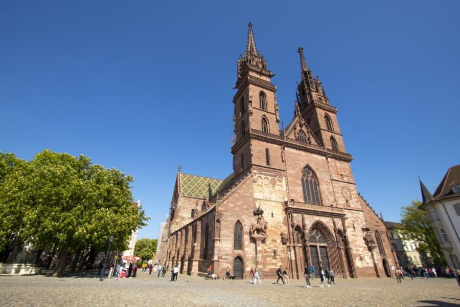 Basel: Express Walk with a Local in 60 minutes