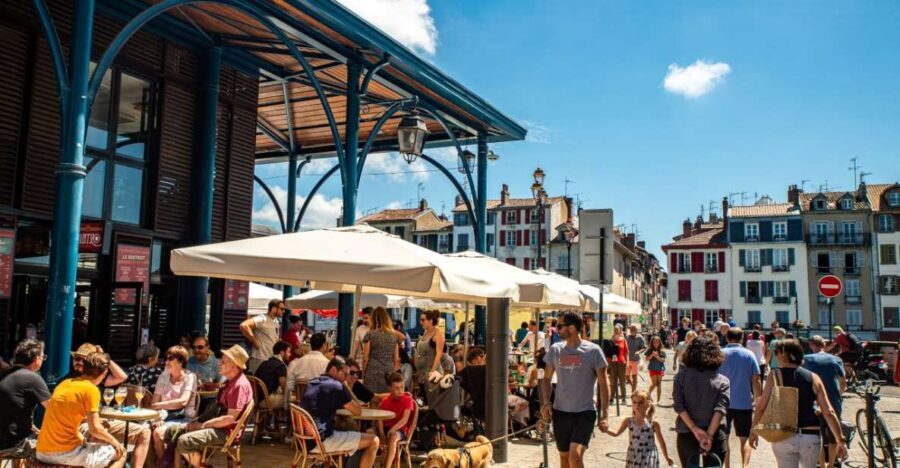 Bayonne: Guided Food Walking Tour (with Food and Drinks)