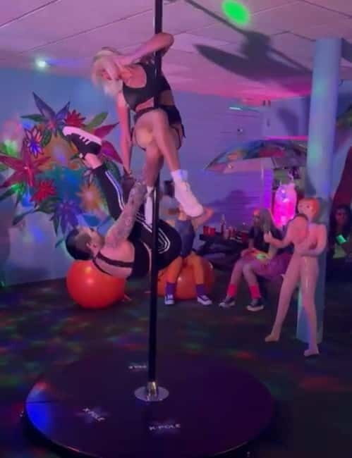 Belfast Pole Dancing Class in City Centre (Perfect for Hens) - The Itinerary and What to Expect