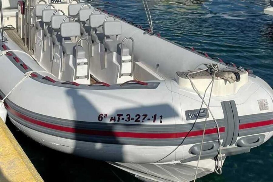 Benidorm: Private Boat Party with Champagne