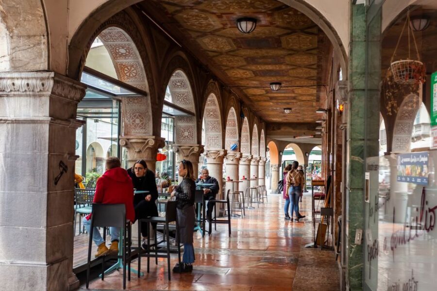 Bergamo: 3.5-Hour Traditional Food Tour