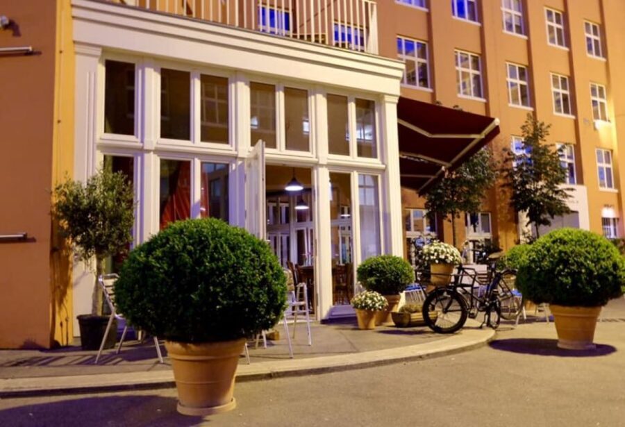 Berlin: Dinner in the Dark