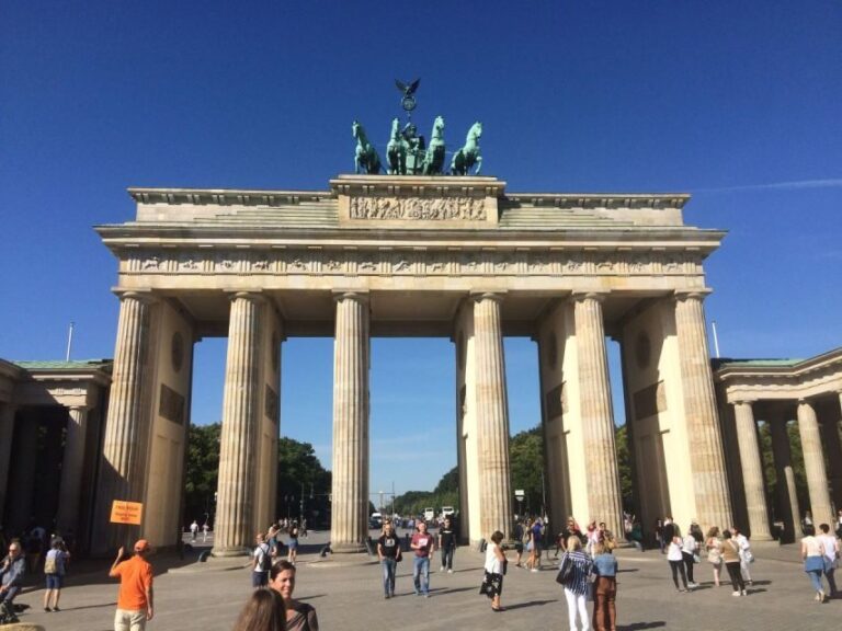 Berlin: Private Walking Tour with a Local Guide - The Experience of a Private Guide