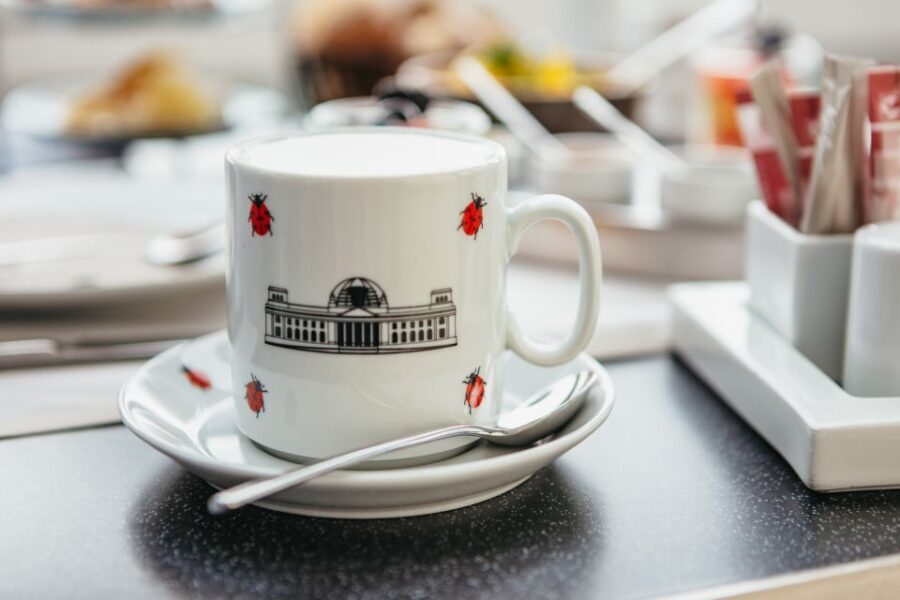 Berlin: Rooftop Breakfast at Käfer Restaurant Reichstag
