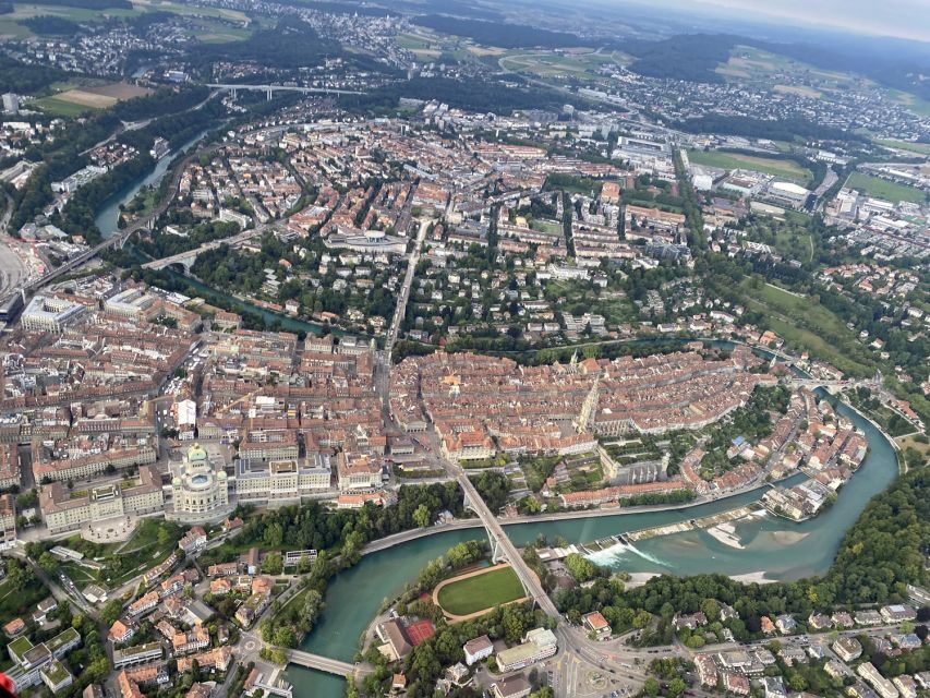 Bern: Private 18-Minute Helicopter Flight for up to 3 People