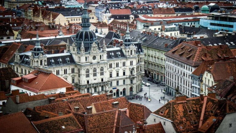 Best of Graz: Private Walking Tour with a Local - Wander Through the UNESCO Old Town