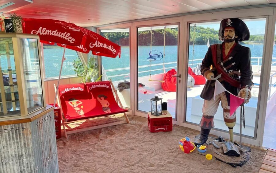 Biggesee: 30 plus Revival Boat Party