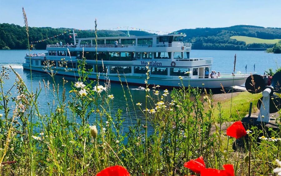 Biggesee: XXL Boat Ride with All-Inclusive Brunch Buffet