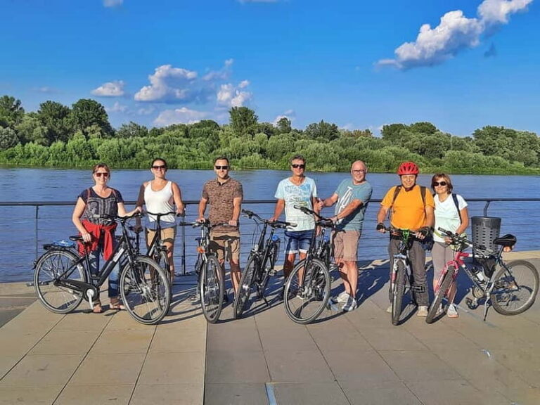 Biking Through Warsaw Highlights with Picturesque Views - In-Depth Look at the Itinerary