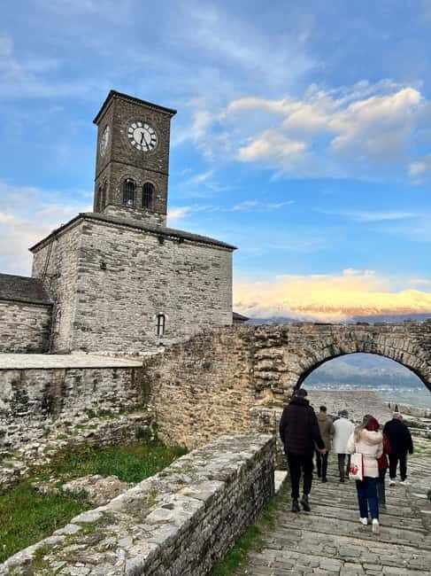 Blue Eye & Gjirokaster: 4x4 Tour and Old Bazaar