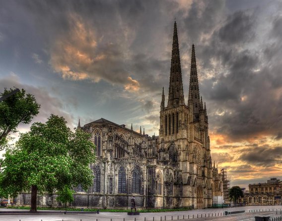 Bordeaux historical walking tour