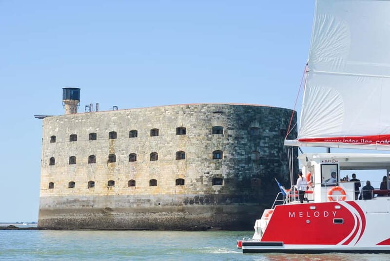 Boyardville : Fort Boyard by sail (1h30)