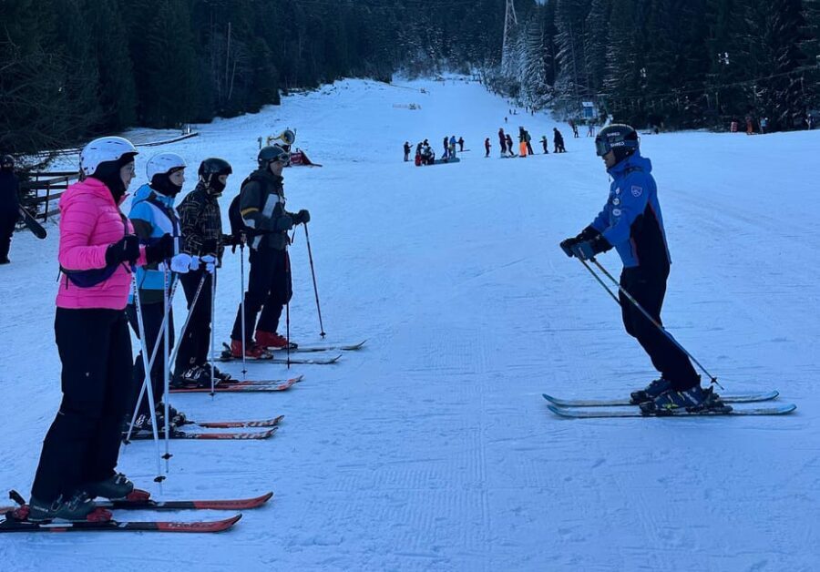 Brasov: Ski Lessons Day Trip For All Ages And Levels