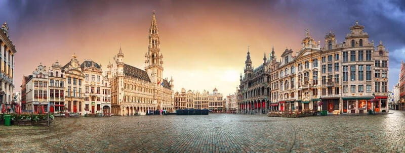 Brussels: 2-Hour Dark Side of Brussels Private Tour