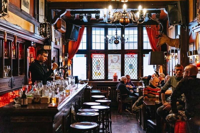 Brussels: Beer Tasting Tour with 7 Beers and Snacks
