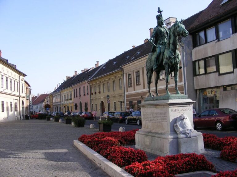 Budapest 3-Hour Private Walking Tour with Route Options - What to Expect During Your Tour