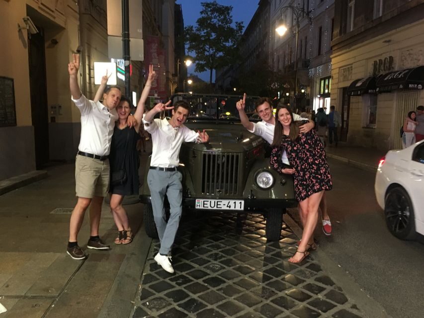 Budapest: Private City Tour with a Vintage Russian Jeep