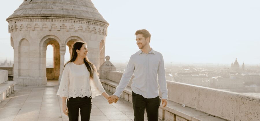 Budapest: romantic photoshoot at Buda's iconic sightseeings