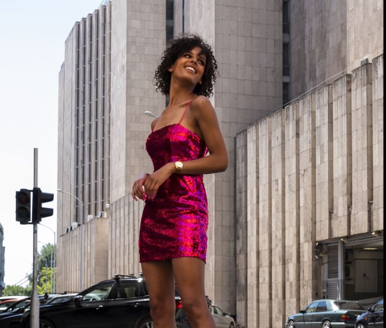 Budapest: Walking Tour and Photoshoot with Digital Photos
