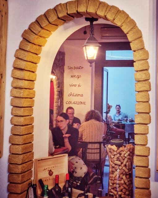 Cagliari Old Town: Wine Tasting and local products