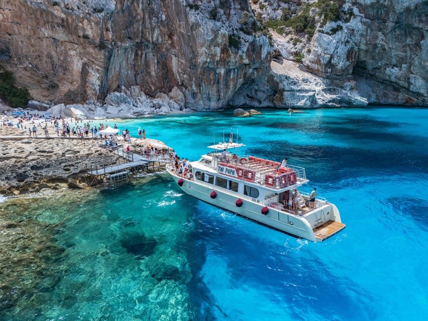 Cala Gonone:Cruise in the Gulf of Orosei with Cala Goloritzé