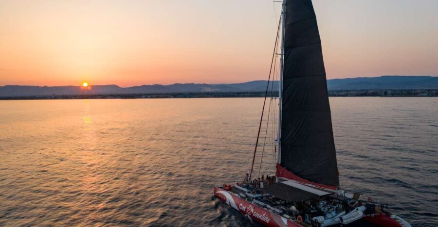 Cambrils: Sunset Catamaran Cruise with Drinks - The Itinerary Breakdown
