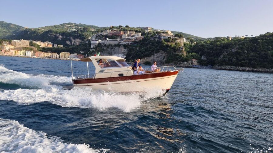 Capri: Private Boat Trip with Snorkeling and Island Stop