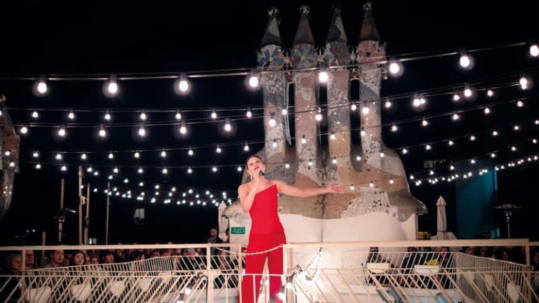 Casa Batlló Night Visit with Live Music on the Roof Terrace - The Rooftop Experience: Views and Live Music