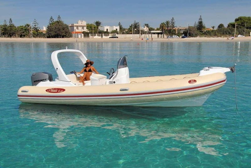 Castellammare del Golfo: Dinghy excursion with aperitif