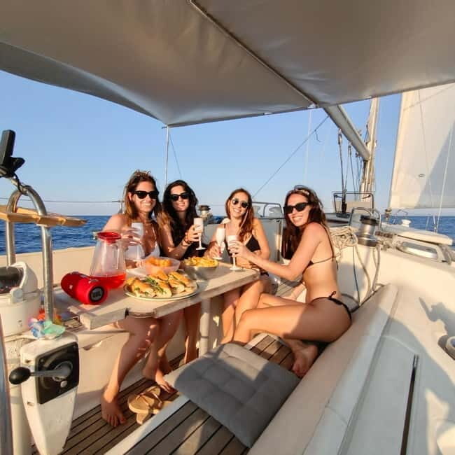 Catania: Coastline Sailing Tour with Aperitif