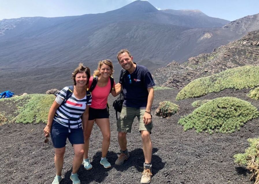 Catania: Guided Tour of Etna with Farm Visit & Food Tasting