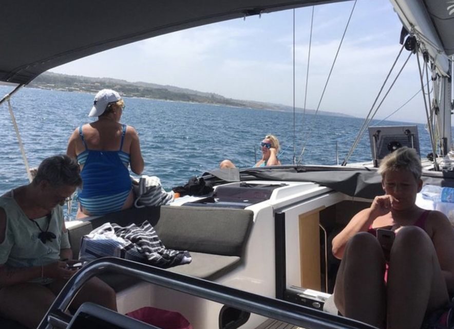Catania: Sailing Tour with Lunch