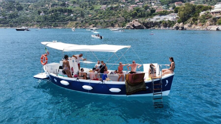 Cefalù: Guided Boat Excursion along the coast of Cafalù