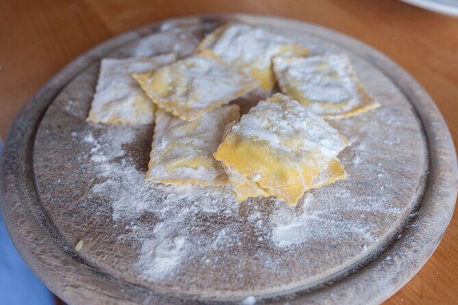 Cesarine: Pasta & Tiramisu Class at Local's Home in Genoa