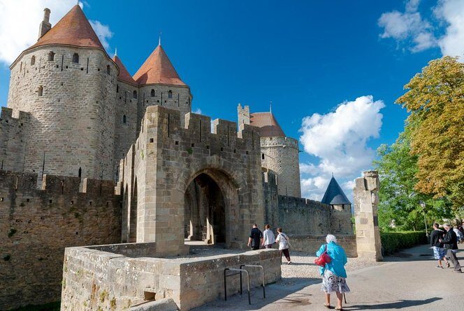 Cité de Carcassonne Guided Walking tour. Private tour.