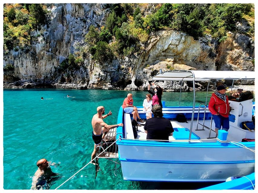 "Classic" boat excursion to Palinuro