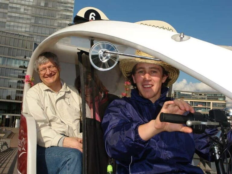 Cologne: Rickshaw city tour perpedalo - The Itinerary and Its Highlights