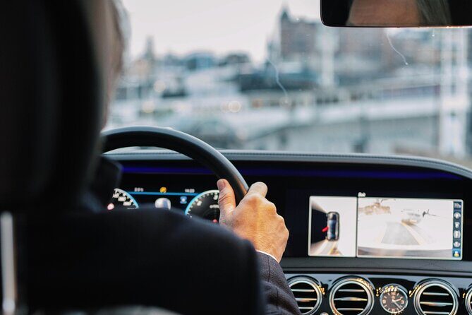 Cruise port VIP Transfer : Cruise port to Arlanda Airport 1-3 passenger