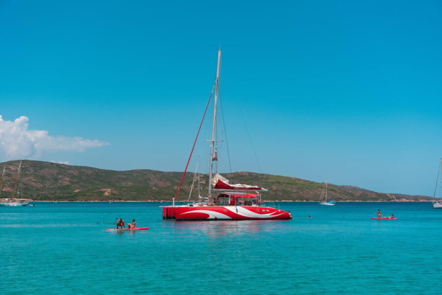 Cruising on a sailing maxi-catamaran