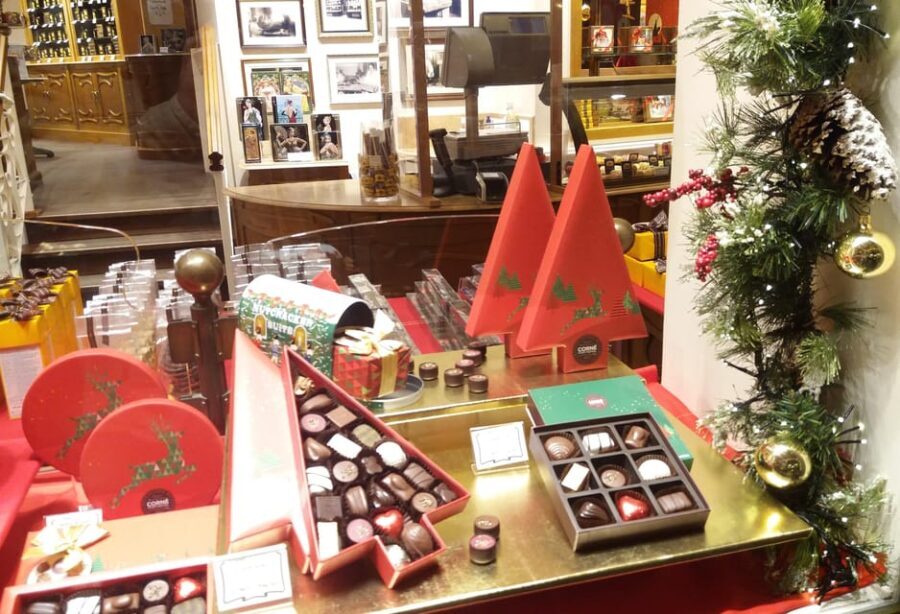 Discover the magic of Christmas in Brussels with a local guide
