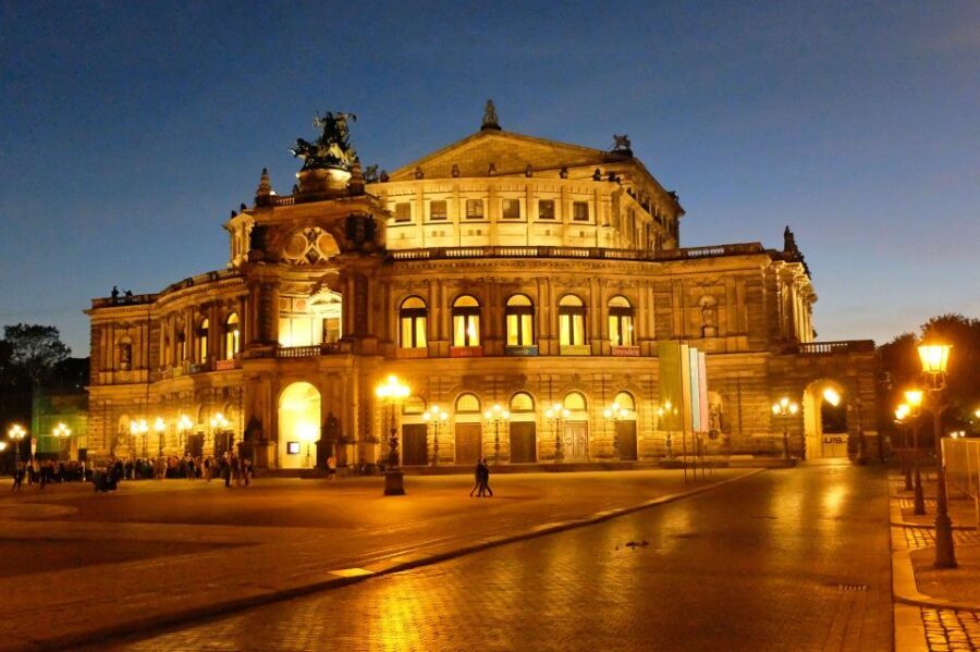 Dresden: Shared Small Group Walking Tour in English