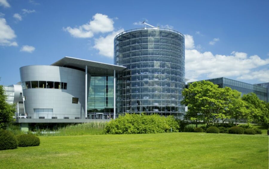 Dresden: Special Tour for Children & Families VW Factory - Deep Dive into the Touring Experience